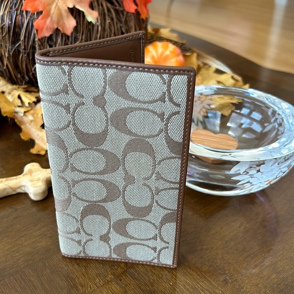 Coach signature print | Accessories | Coach Wallet Signature Cover ...